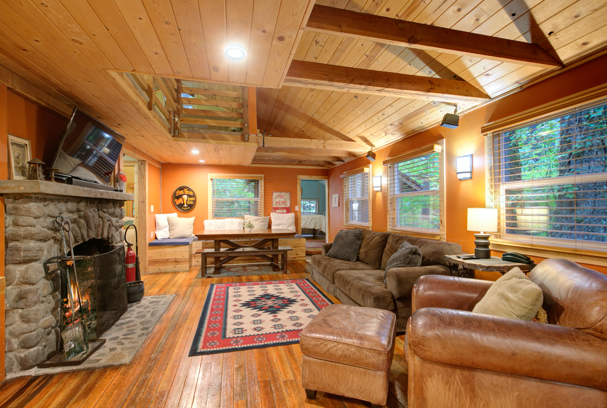 Podunk Cabin - Your Mt. Hood Retreat